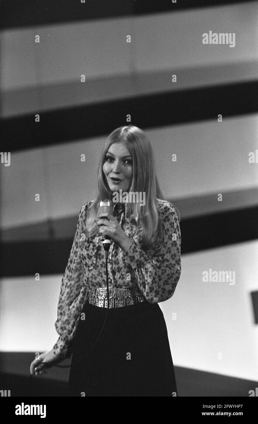 Mary hopkin hi-res stock photography and images - Alamy