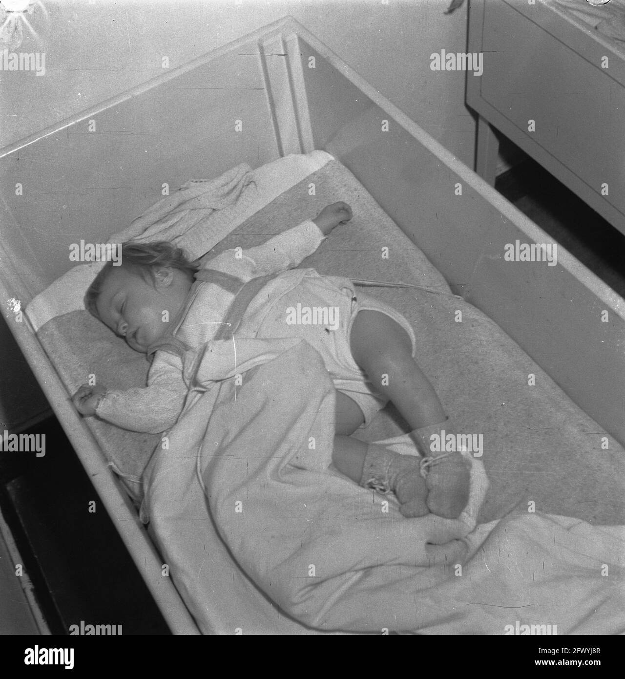 [Reportage of the work of the War Foster Children Foundation in the ...