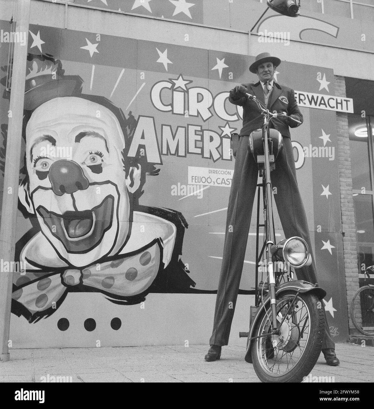 Circus motorcycle Black and White Stock Photos & Images - Alamy