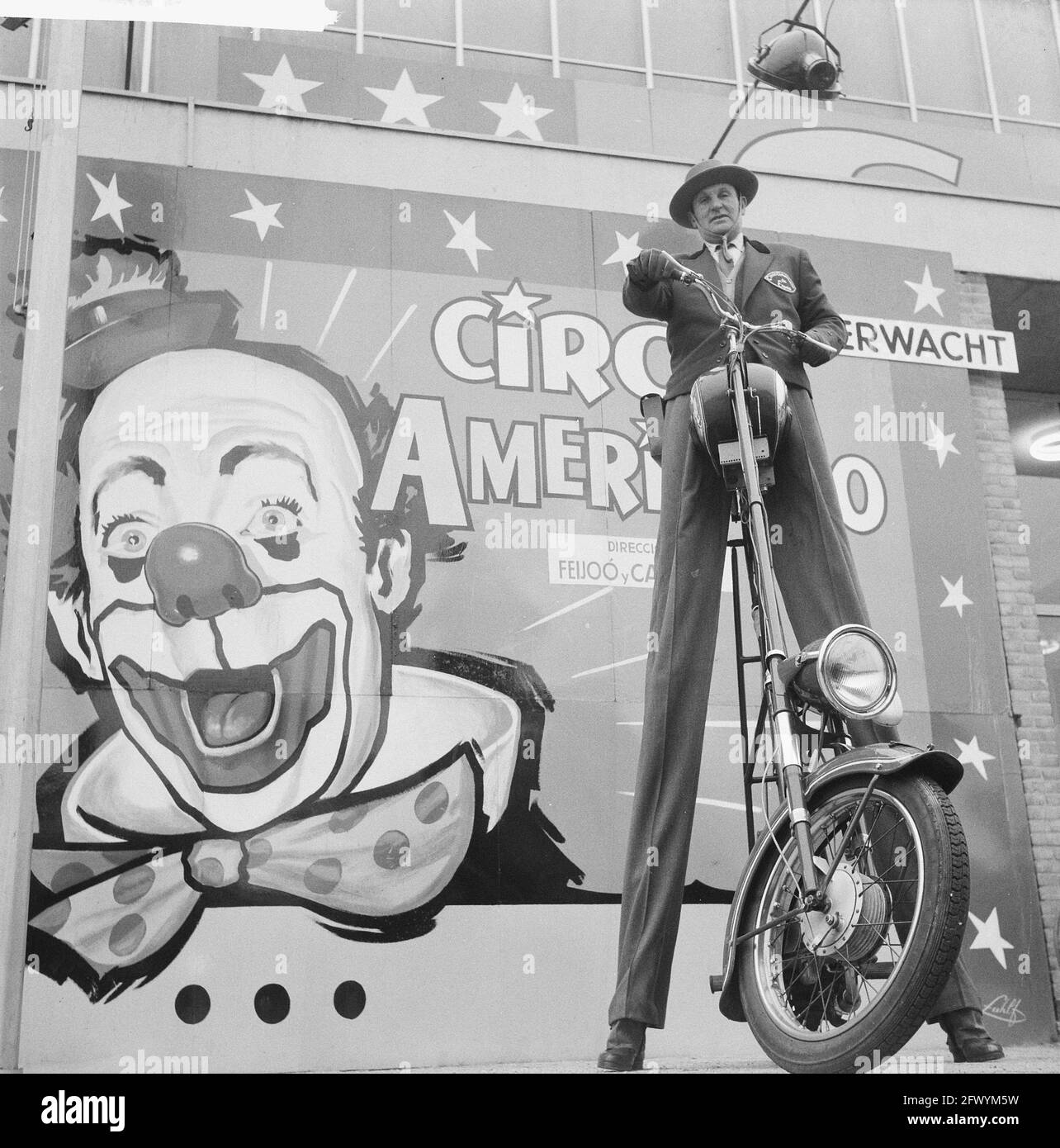 Circus motorcycle Black and White Stock Photos & Images - Alamy