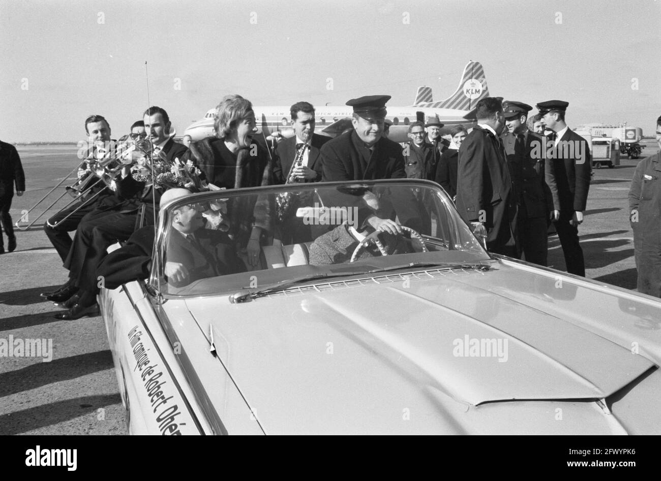 Robert Dhery, the French director of the film La Belle Americaine with ...