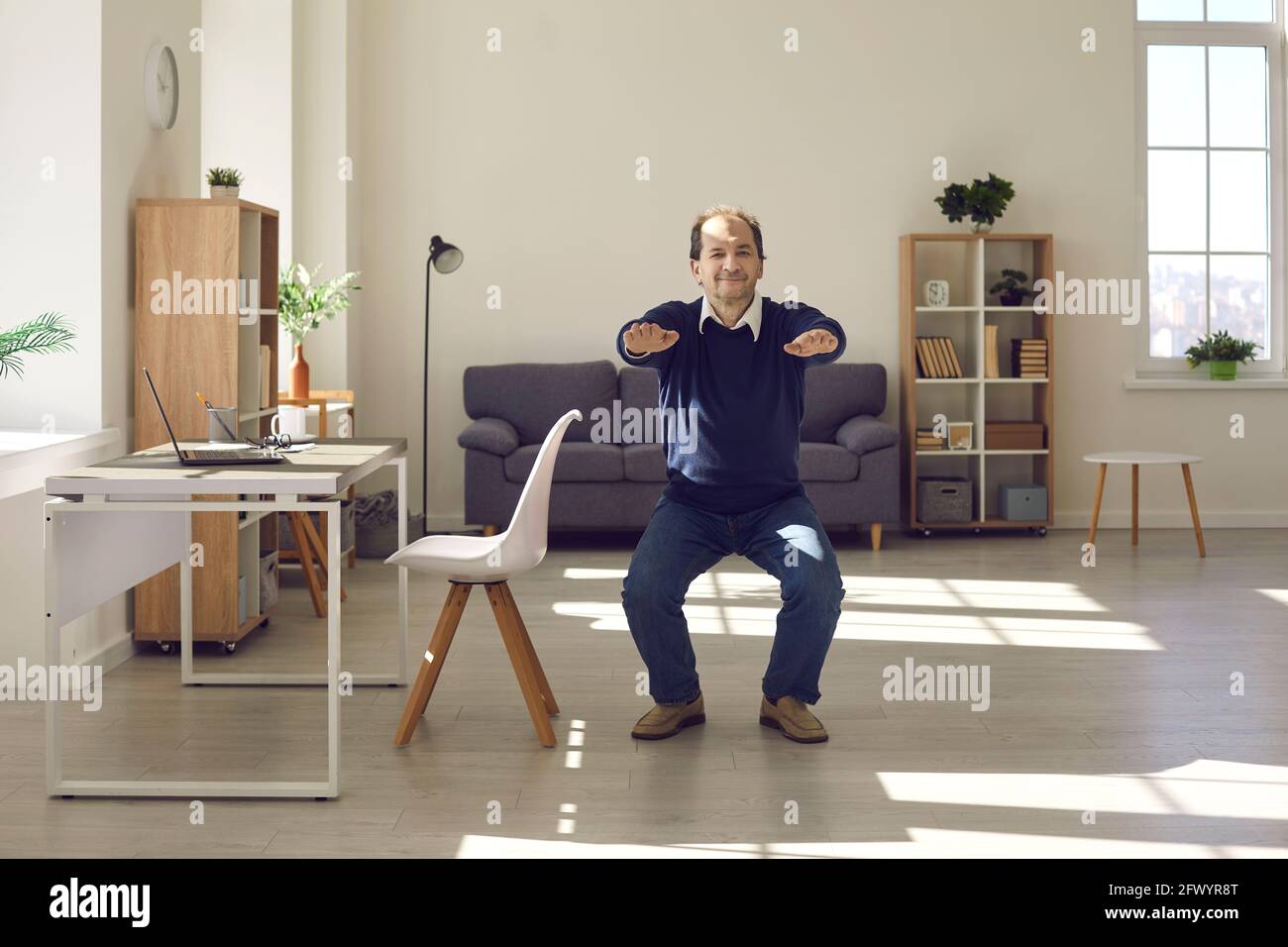Older man doing physical work hi-res stock photography and images - Alamy