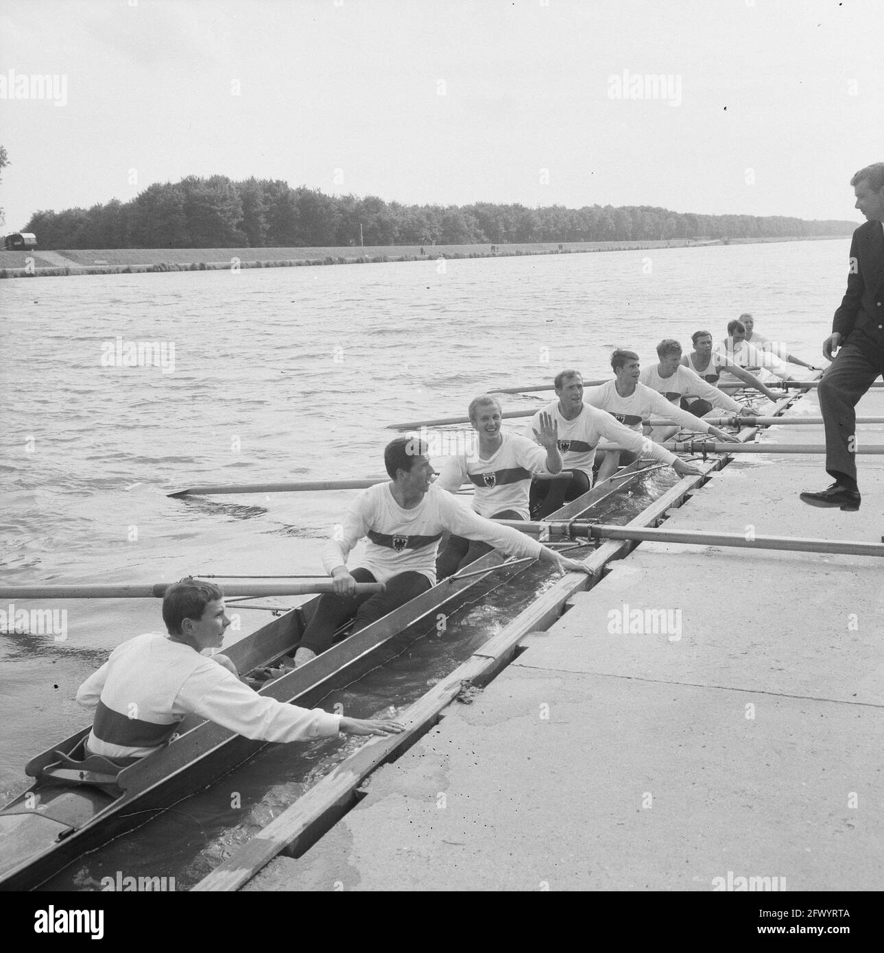 Rowing races, Bosbaan, the German Eight after victory, 25 June 1966 ...
