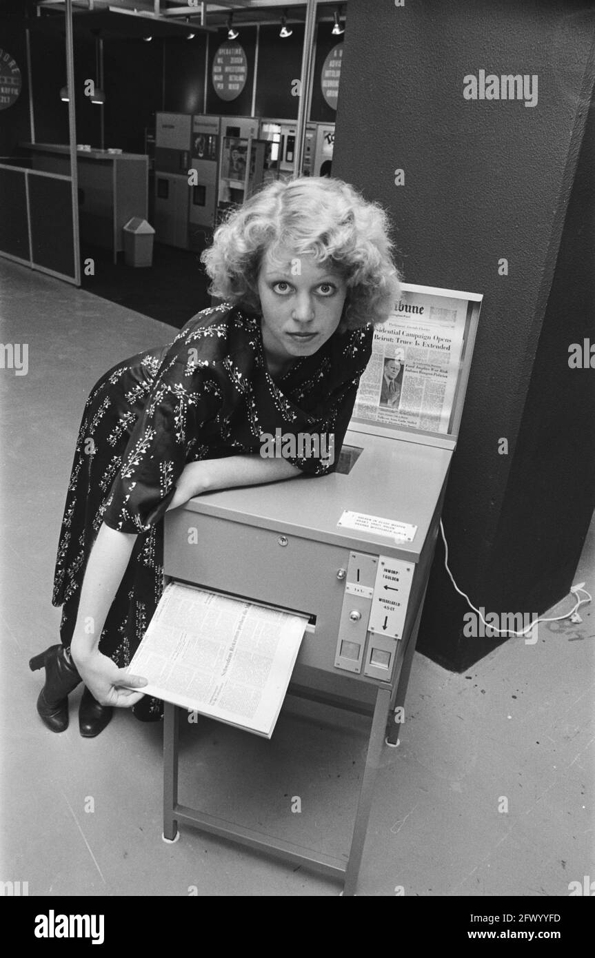 Vending machine exhibition in Utrecht; newspaper vending machine, 12 ...