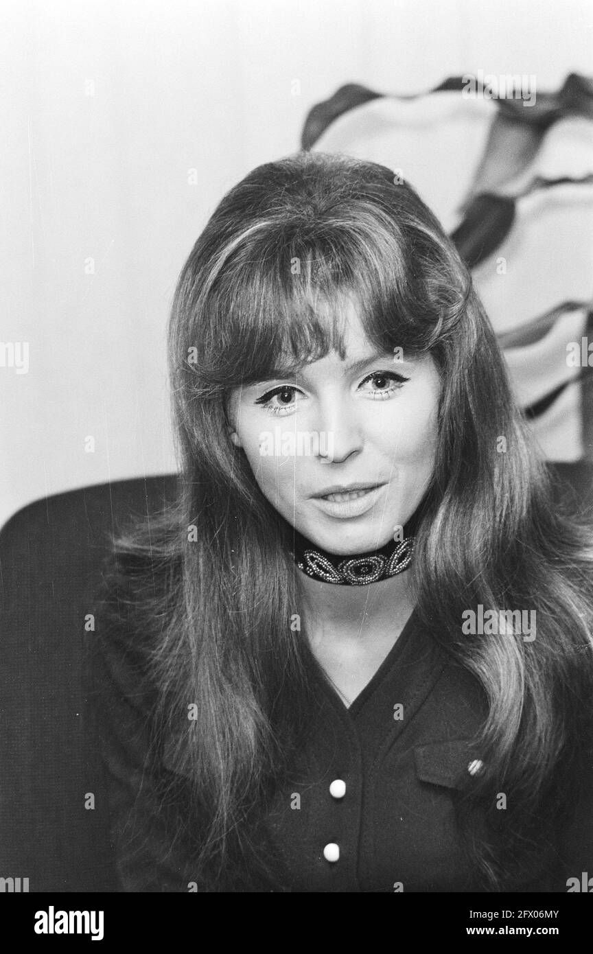 Schlager singer hi-res stock photography and images - Alamy