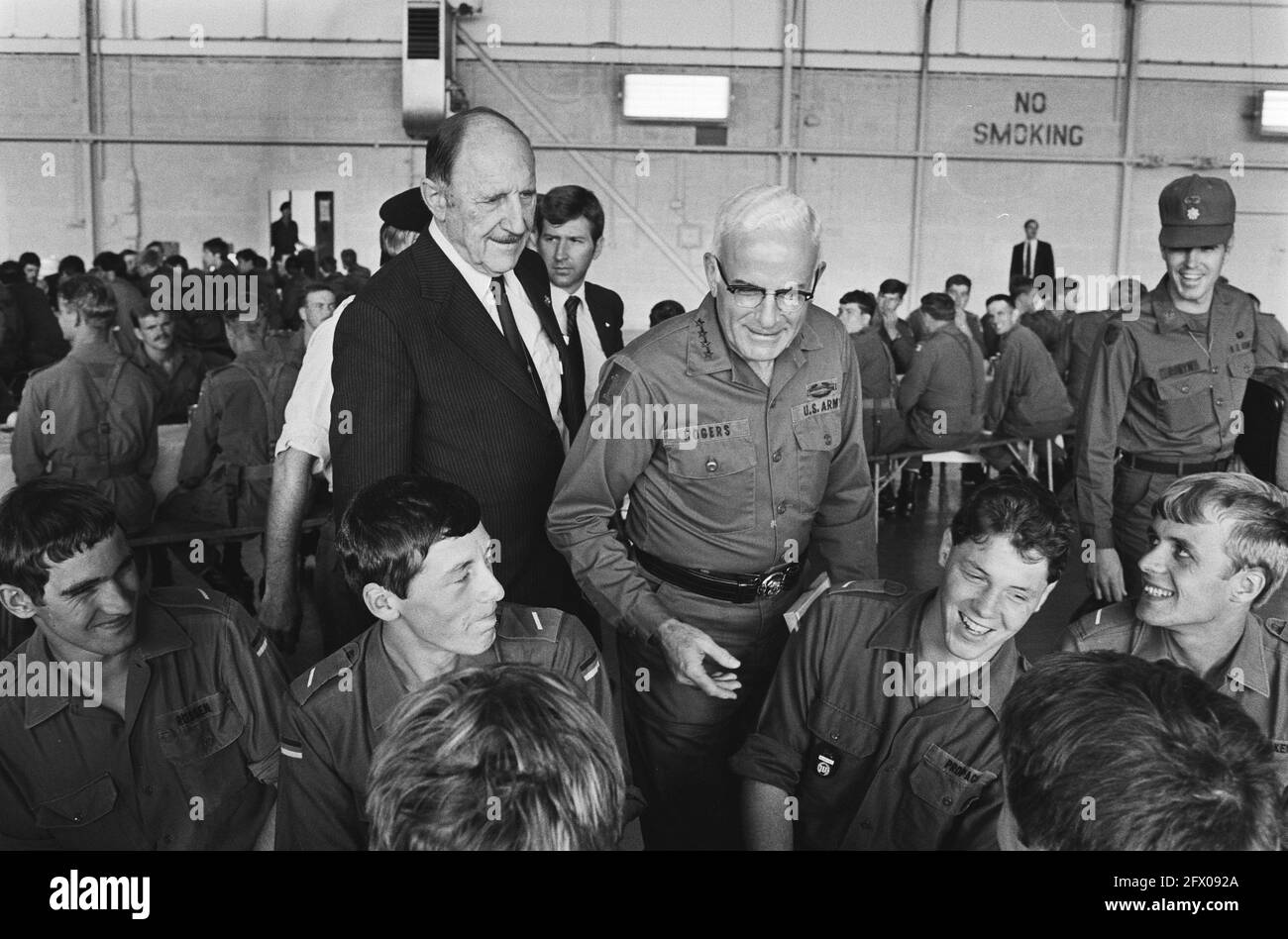 Commander in chief rogers hi-res stock photography and images - Alamy