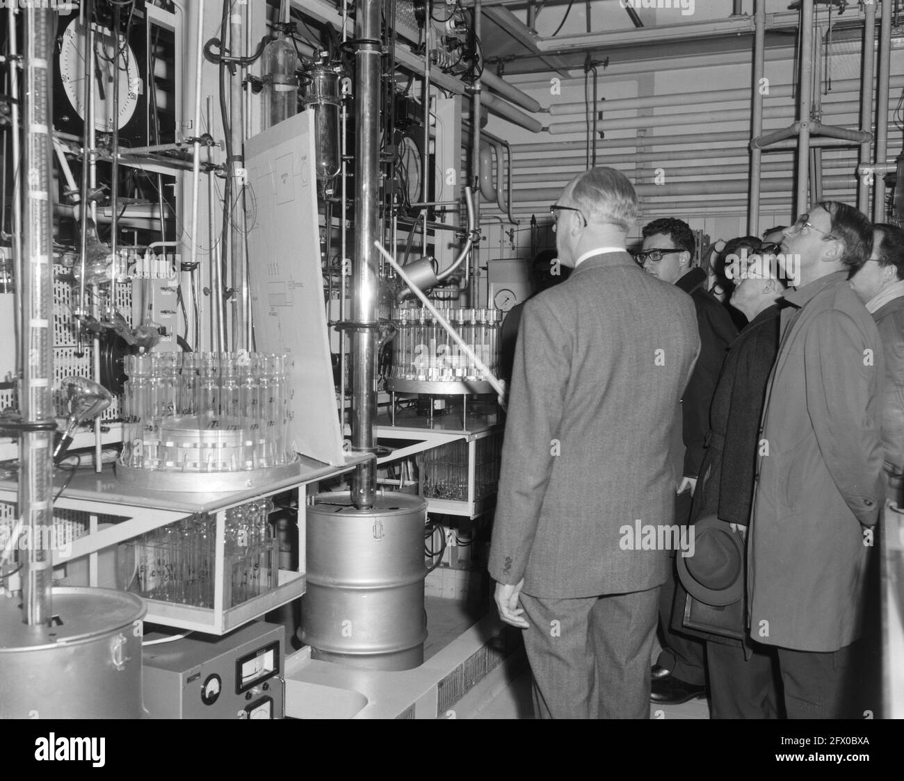 Shell laboratory 50 years hi-res stock photography and images - Alamy