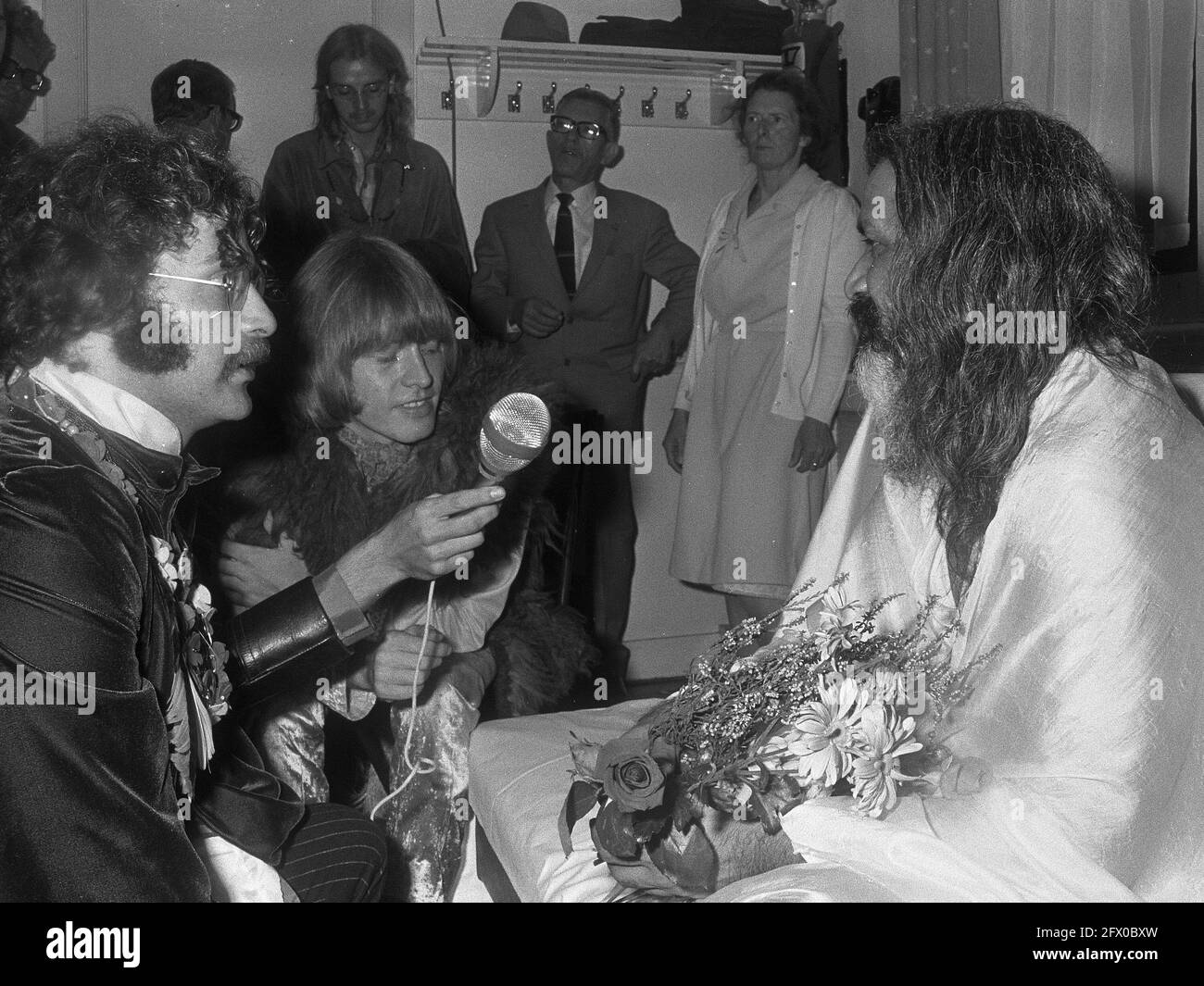 Shepard Sherbell, Brian Jones, Maharishi Mahesh Yogi 1967 by Ben Merk ...