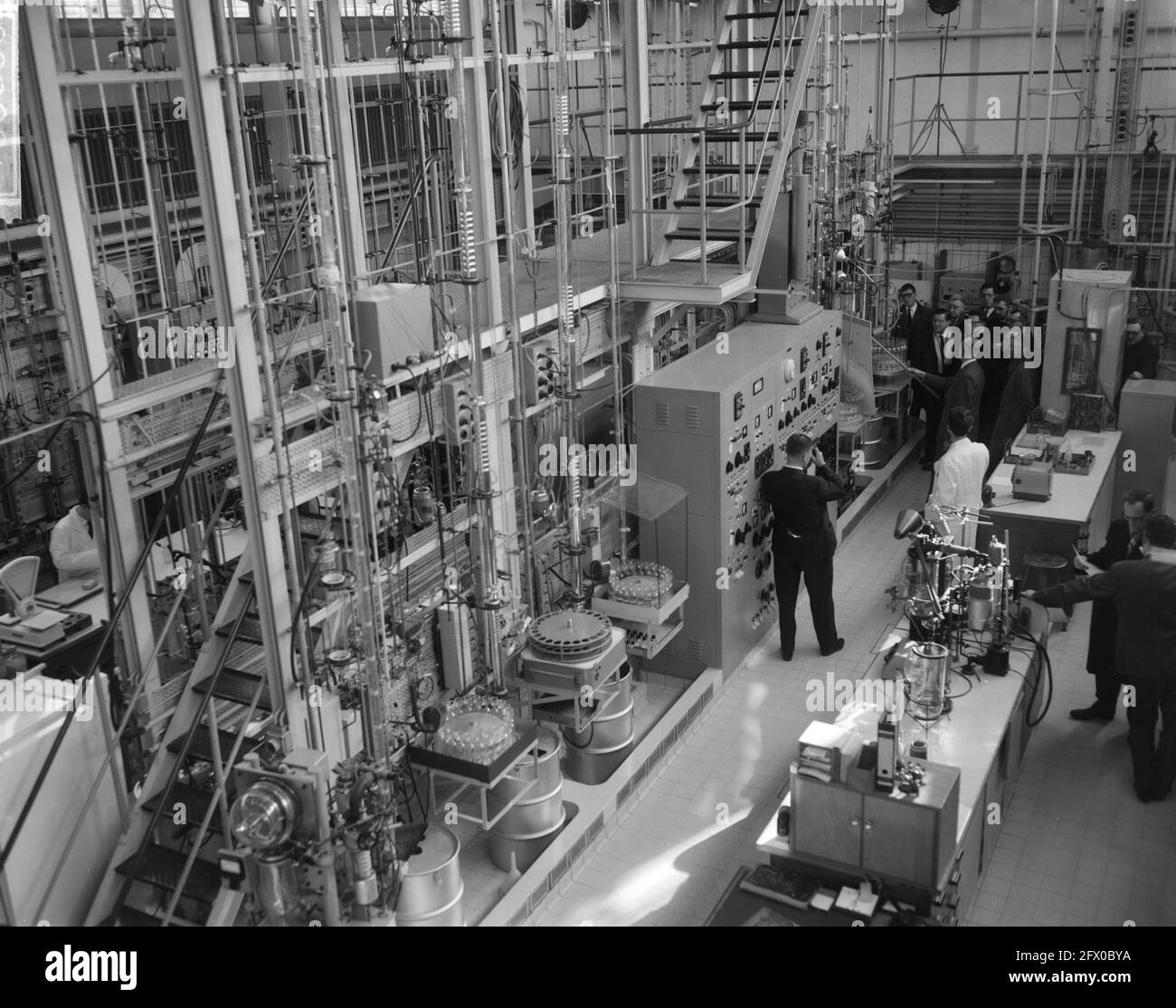 Shell laboratory 50 years hi-res stock photography and images - Alamy