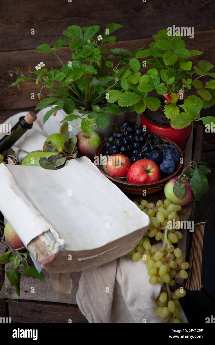Simple fruits hi-res stock photography and images - Alamy