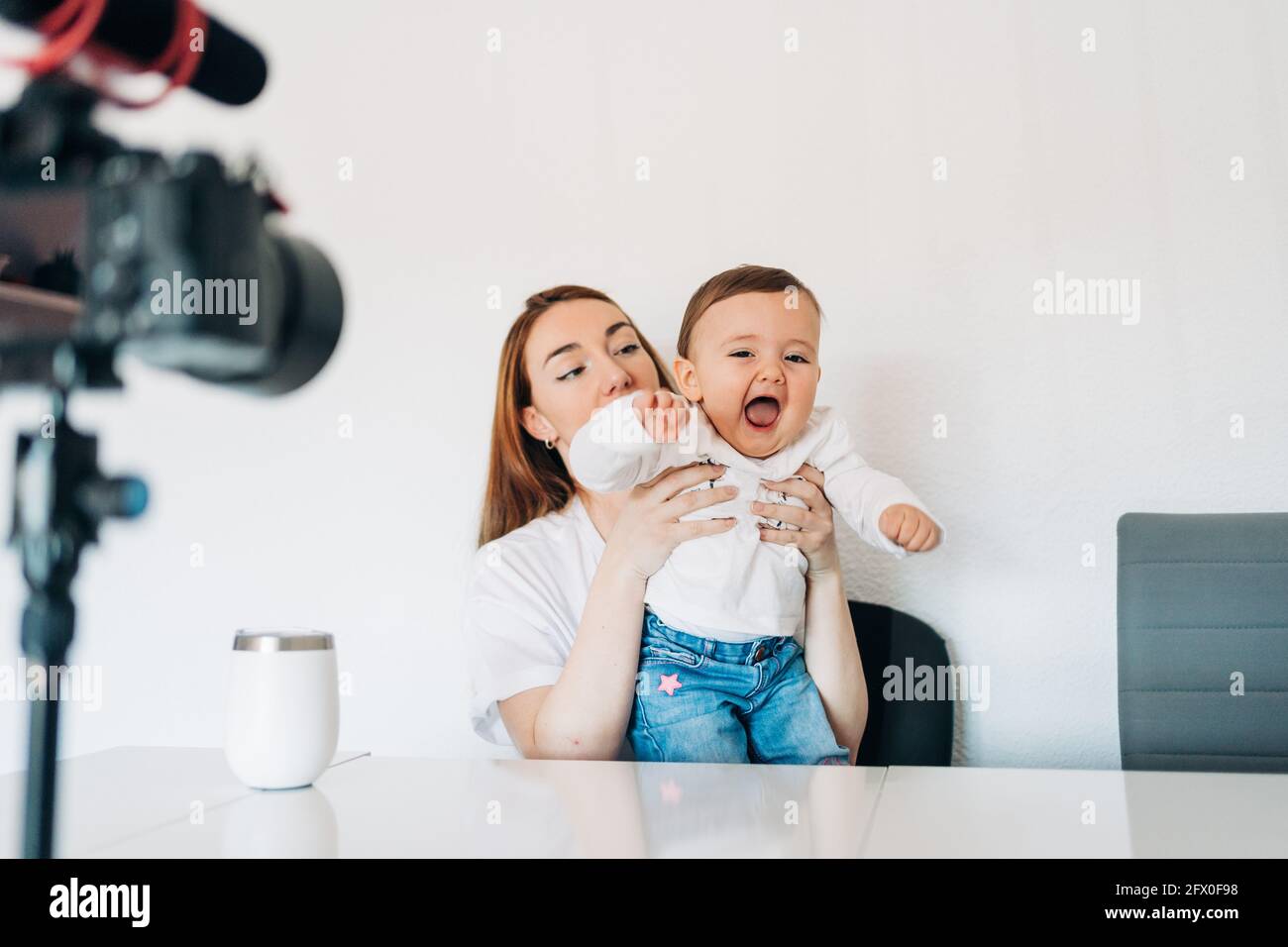 Broadcast childhood hi-res stock photography and images - Alamy