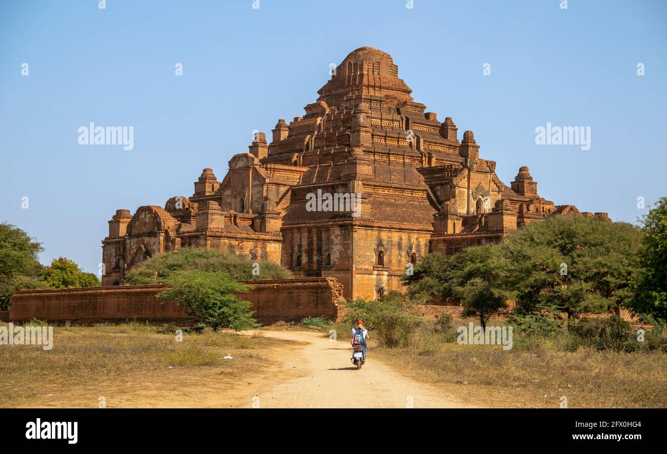 Ancient Bagan temple Stock Photo - Alamy