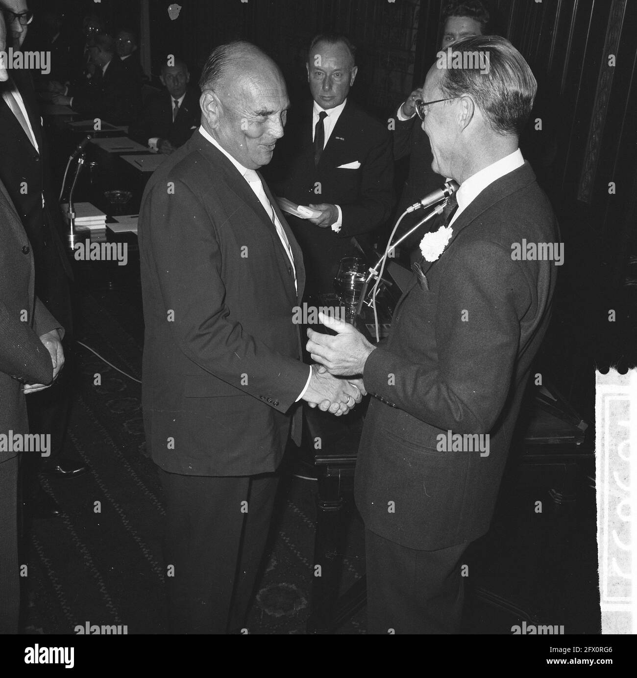 Zilveren Anjer 1964, from left to right jhr. mr. Marinus van der Goes ...