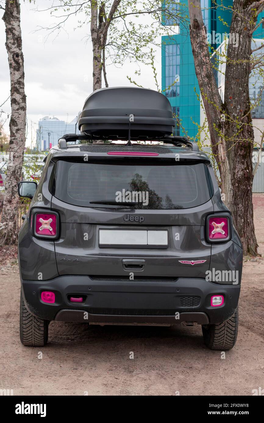 Roof box car hi-res stock photography and images - Alamy