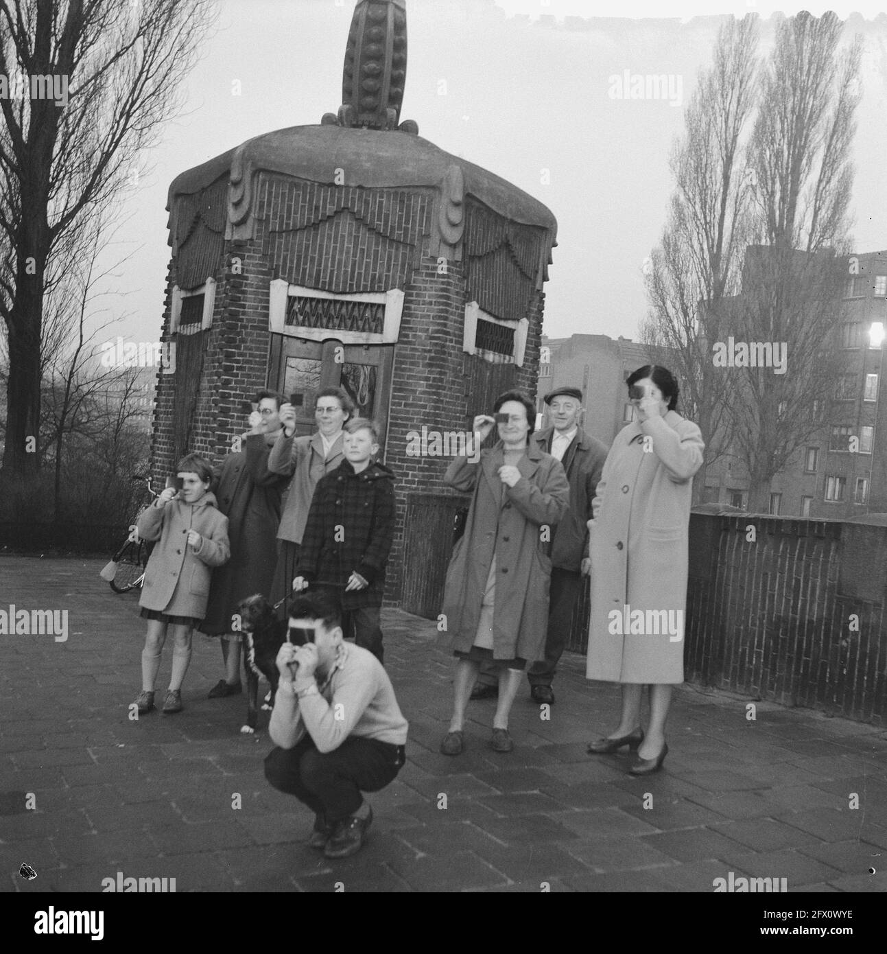 Solar eclipse in 1990 Black and White Stock Photos & Images - Alamy