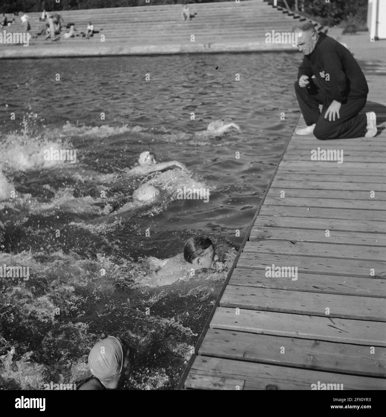 Swimmers Swimming Black and White Stock Photos & Images - Alamy