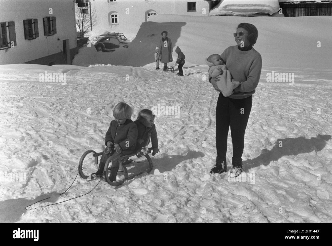 Princess Beatrix and Prince Claus with the three children on winter ...
