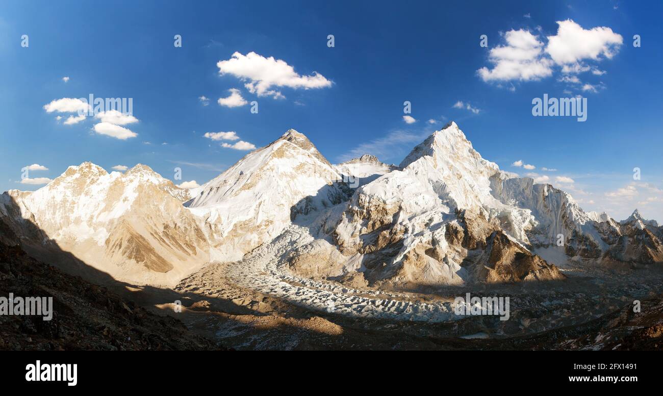 Panoramic view of Mount Everest, Lhotse and Nuptse from Pumo Ri base ...