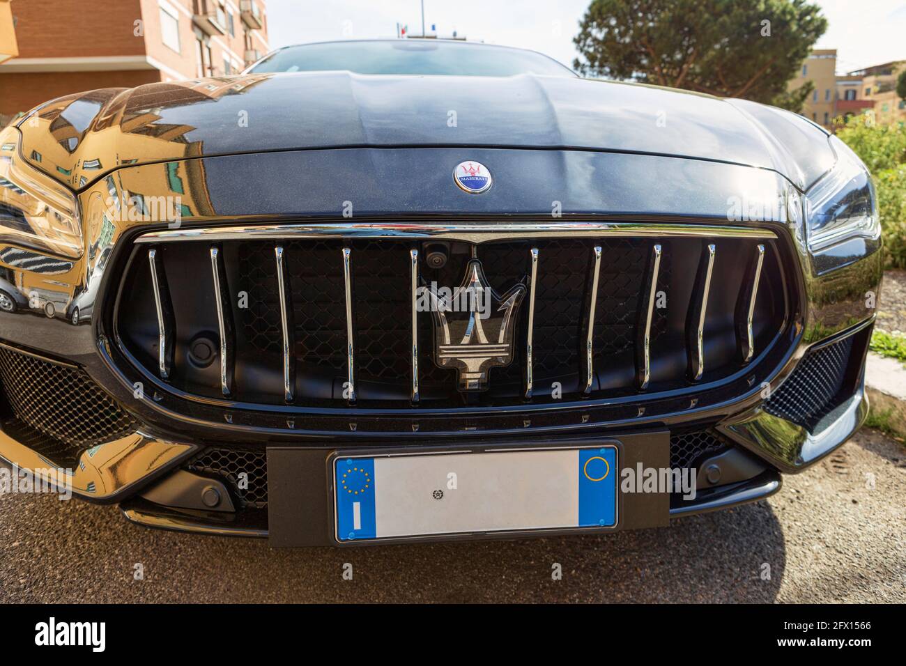 2022 Maserati Quattroporte Color Rose