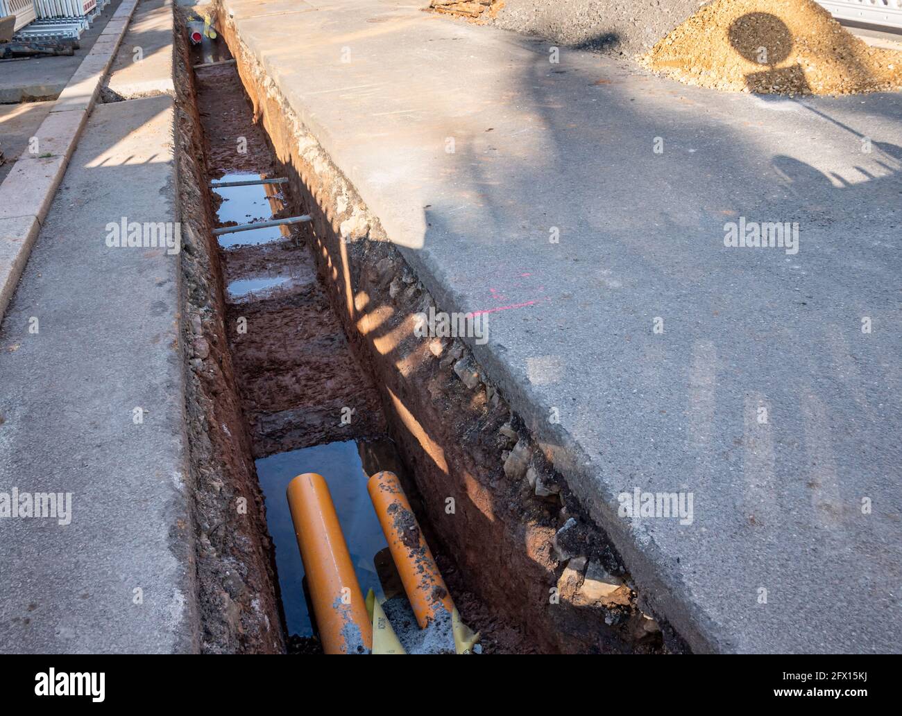 Rehabilitation of a gas pipeline in the city Stock Photo - Alamy