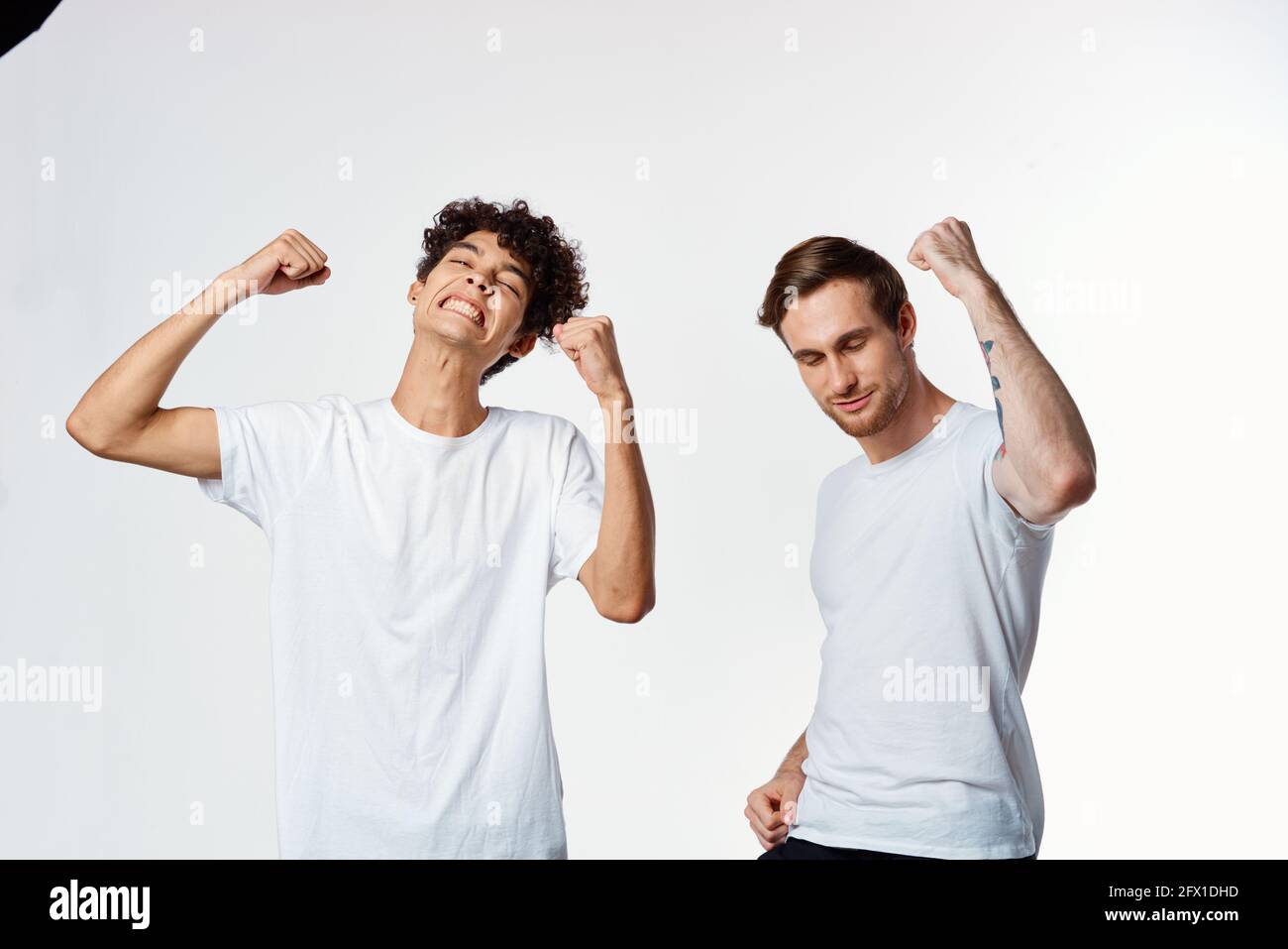 Two men pointing fingers other hi-res stock photography and images - Alamy