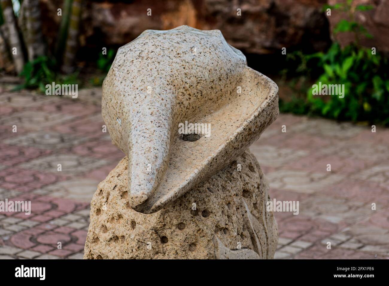 Replica made stone of Plain Conch Shell (SANKHA) looking good in a flim ...