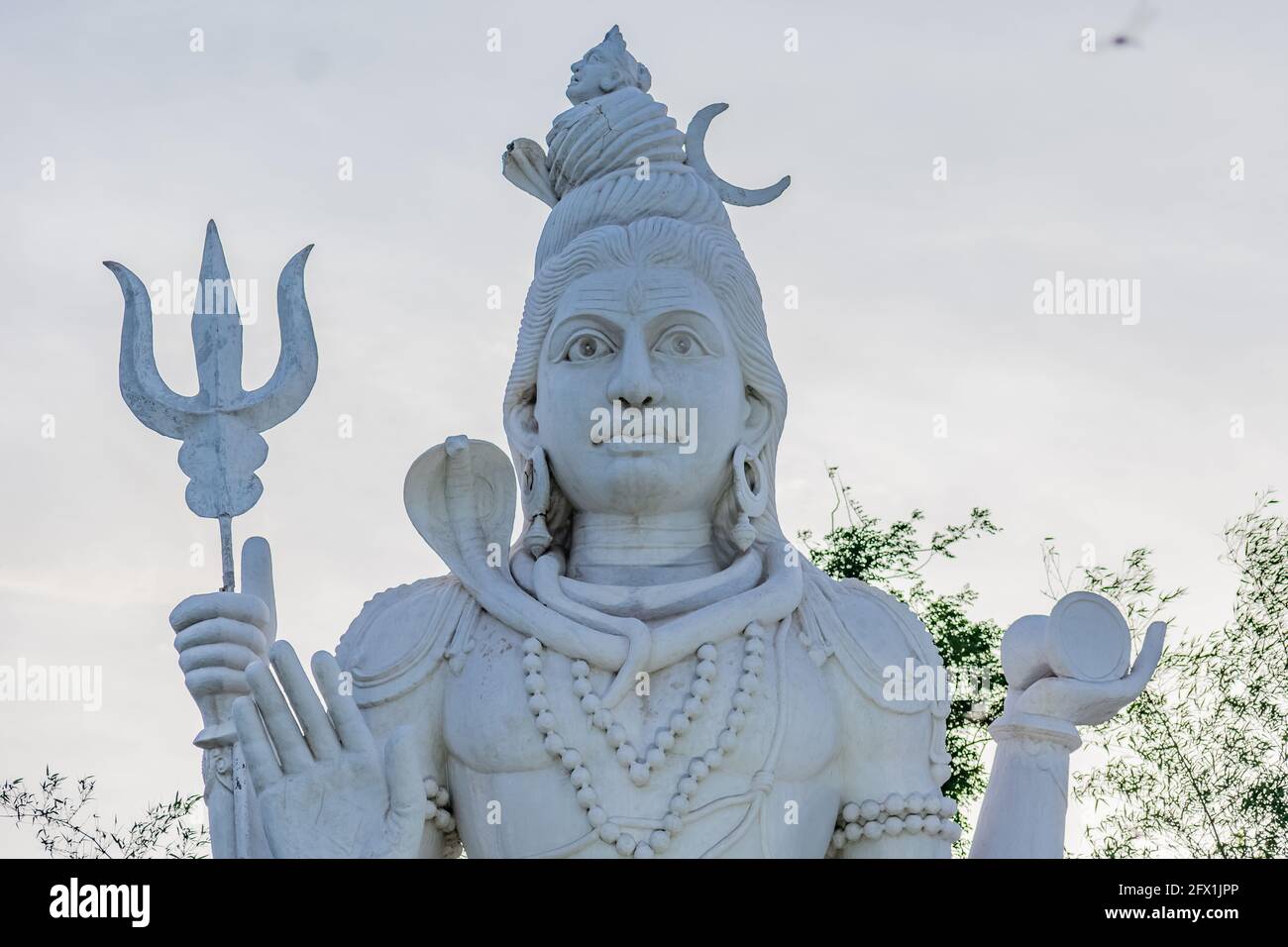 Statue lord shiva parvati shiva hi-res stock photography and images - Alamy