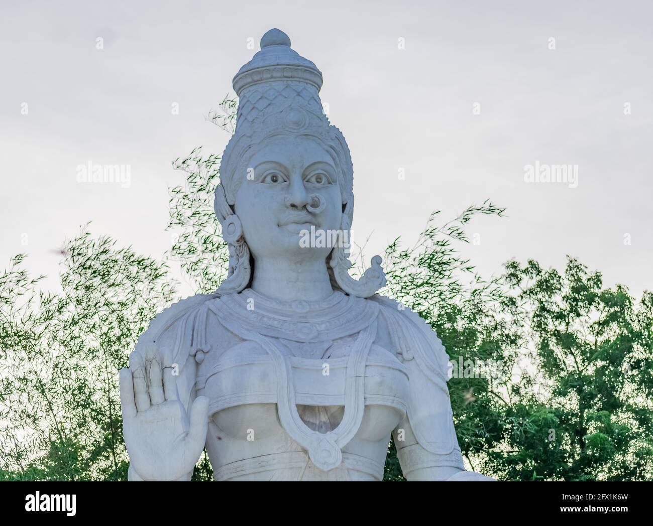Lord shiva and parvati statue hi-res stock photography and images - Alamy