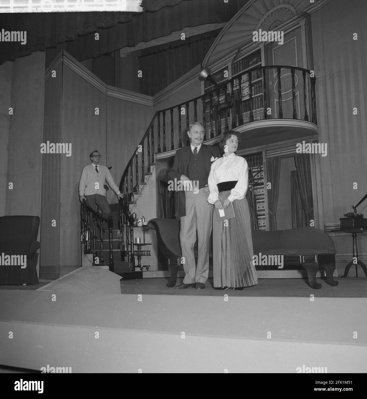 Costume rehearsal My fair Lady, from left to right Wim Sonnevel Paul ...
