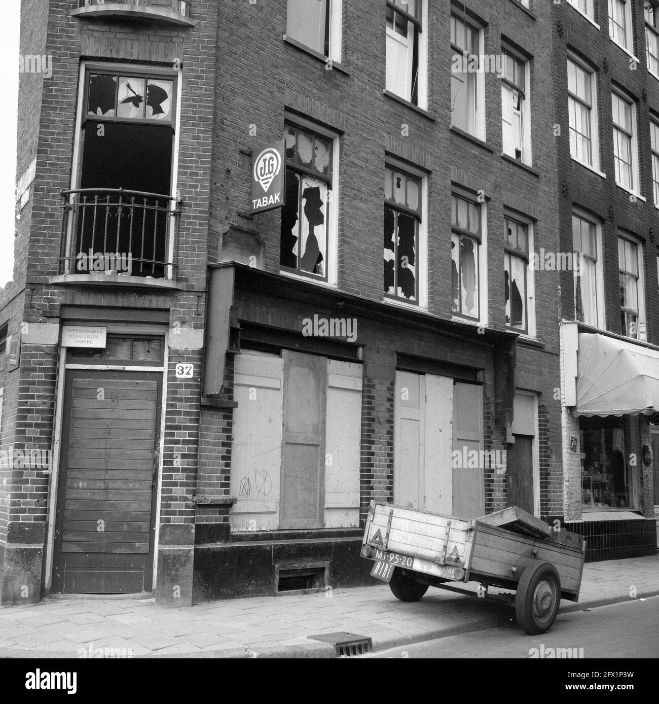 Kattenburg slum hi-res stock photography and images - Alamy