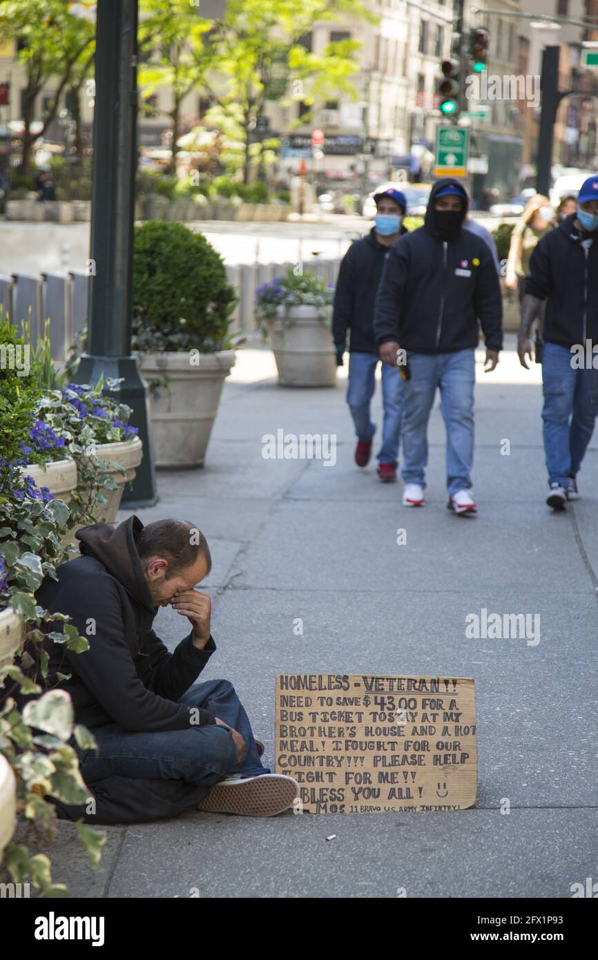 War veteran depressed hi-res stock photography and images - Alamy