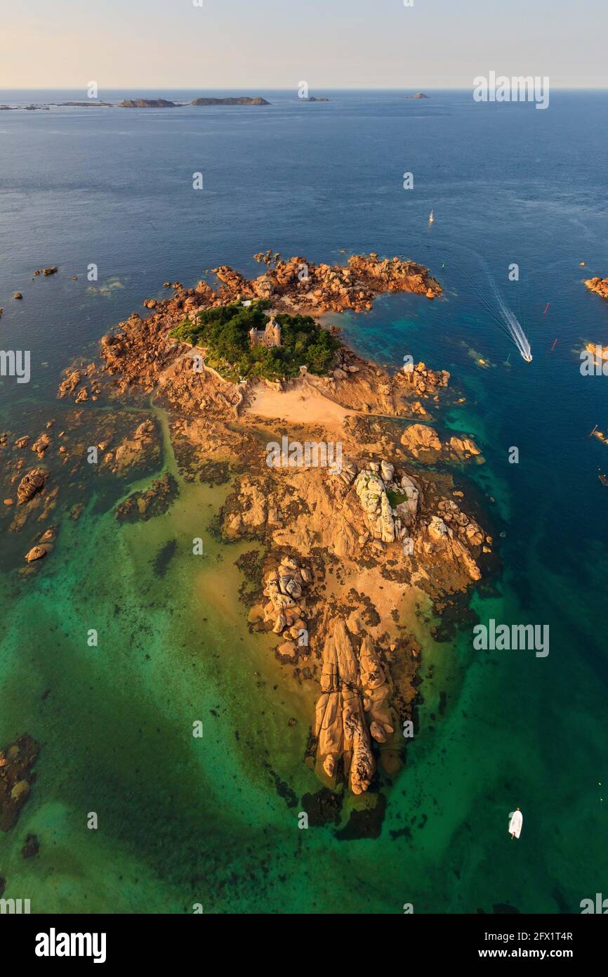 Côte de granit rose aerial hi-res stock photography and images - Alamy