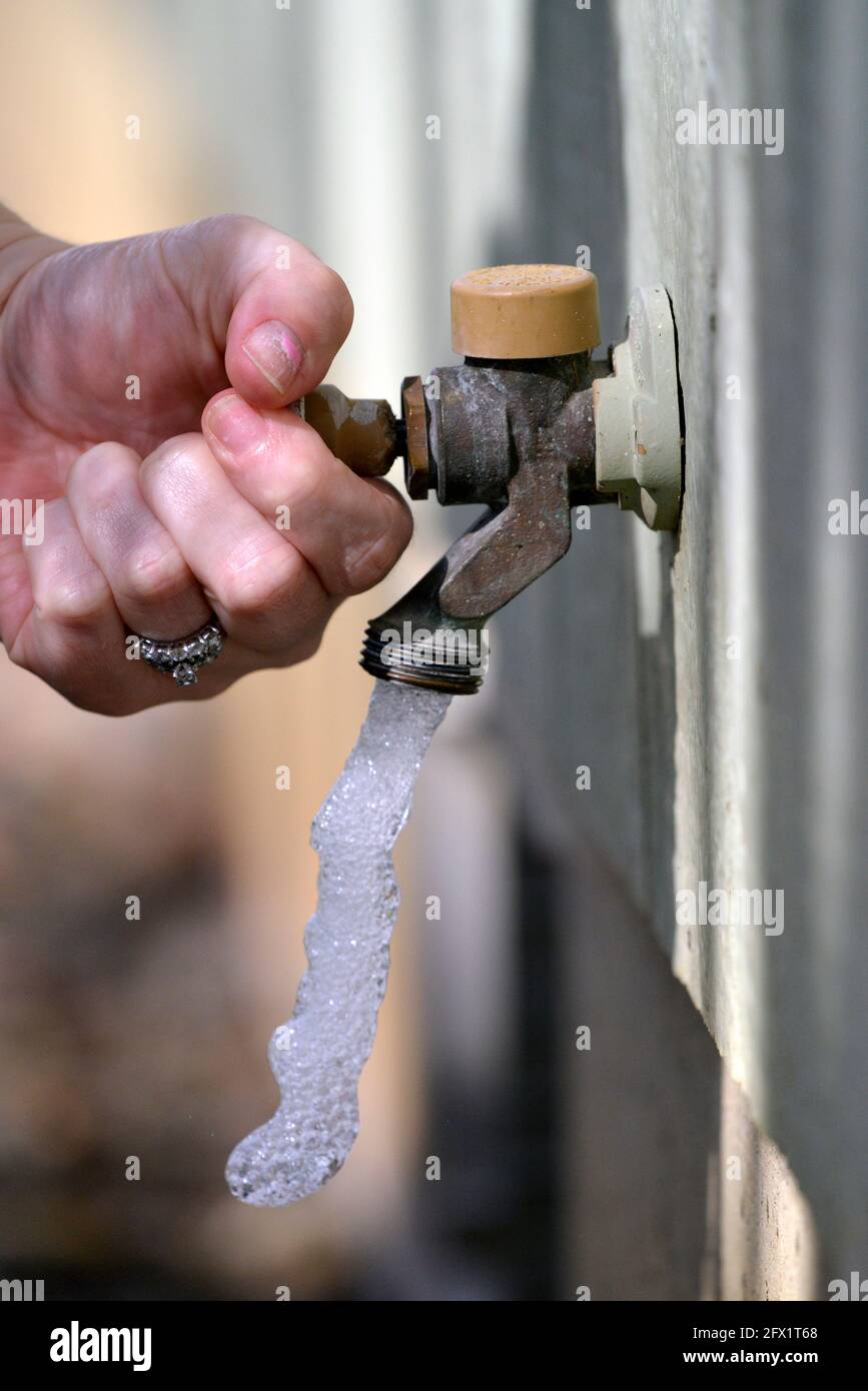 Frozen faucet hi-res stock photography and images - Alamy