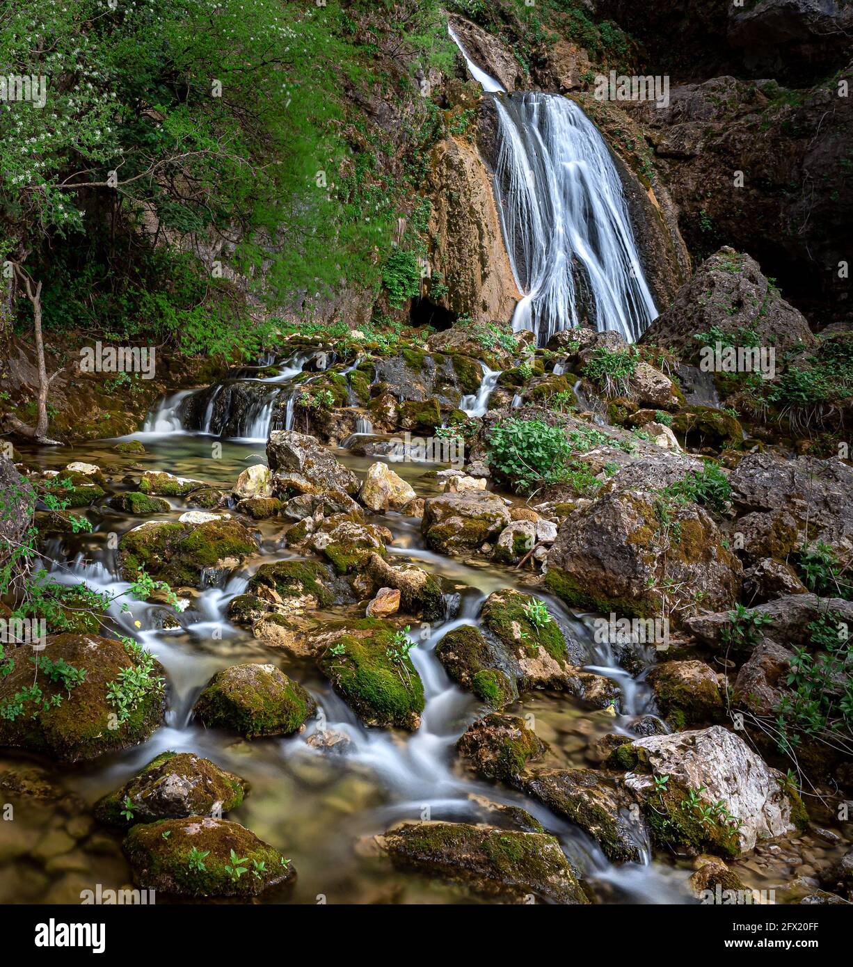 Waterfall photograpy hi-res stock photography and images - Alamy
