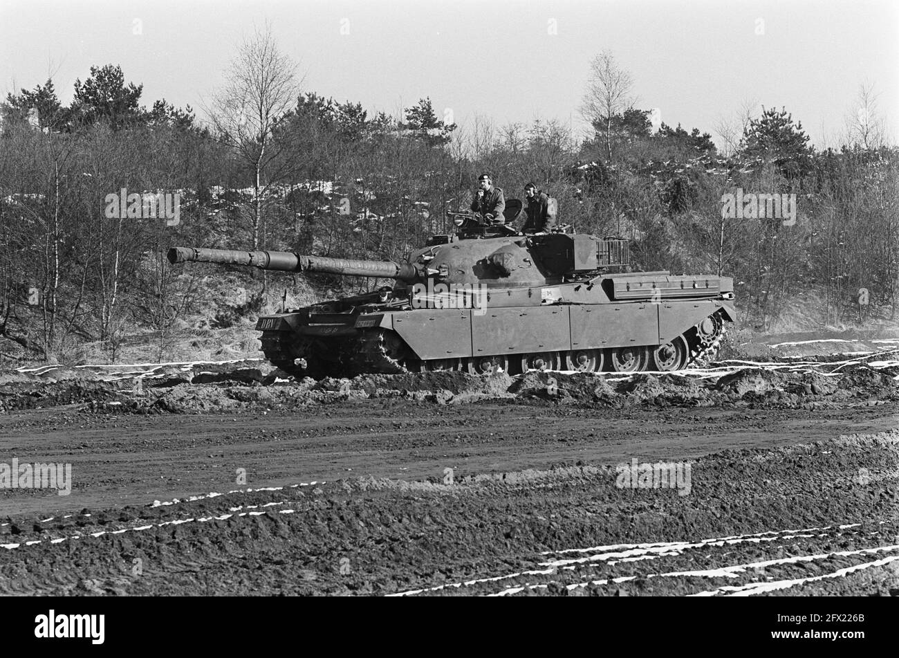 Test tanks hi-res stock photography and images - Alamy