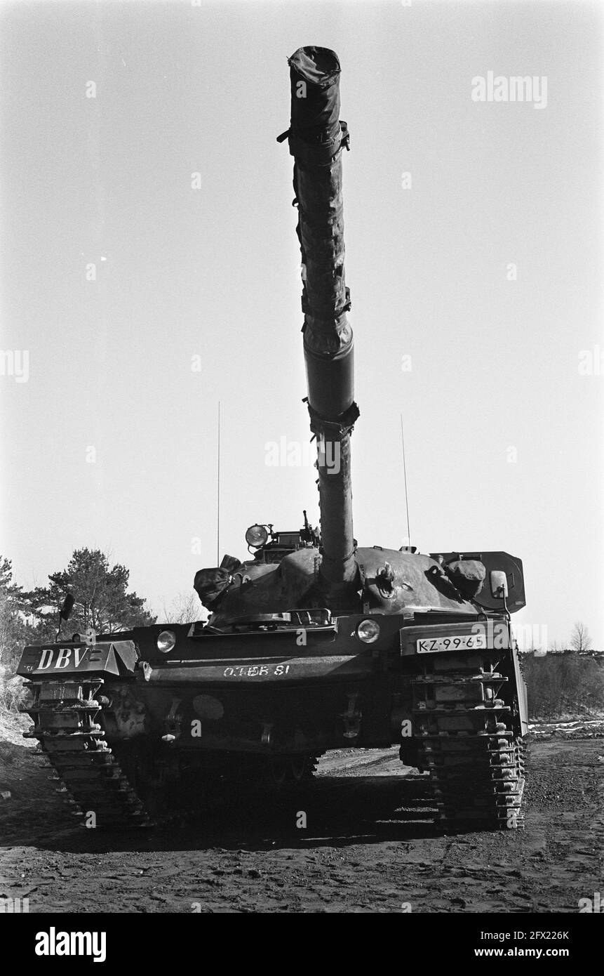 Test tanks hi-res stock photography and images - Alamy