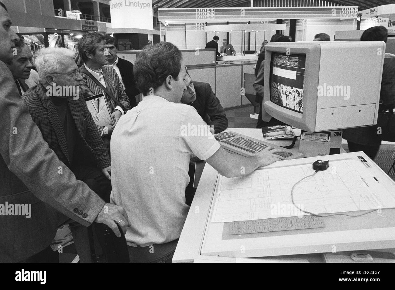 1983 computer Black and White Stock Photos & Images - Alamy
