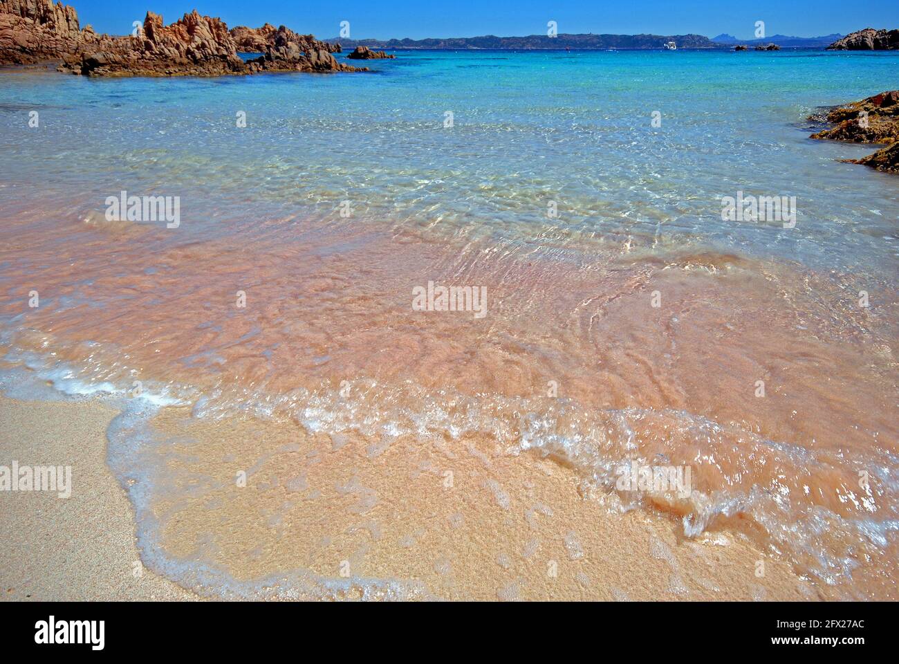 Spiaggia Rosa, isola di Budelli, Parco Nazionale Arcipelago di La ...
