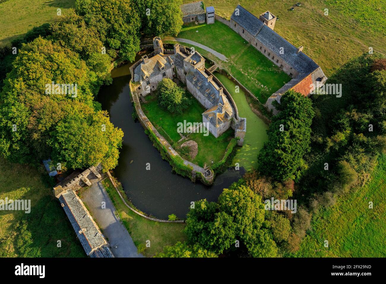 Pirou medieval castle normandy france hi-res stock photography and ...