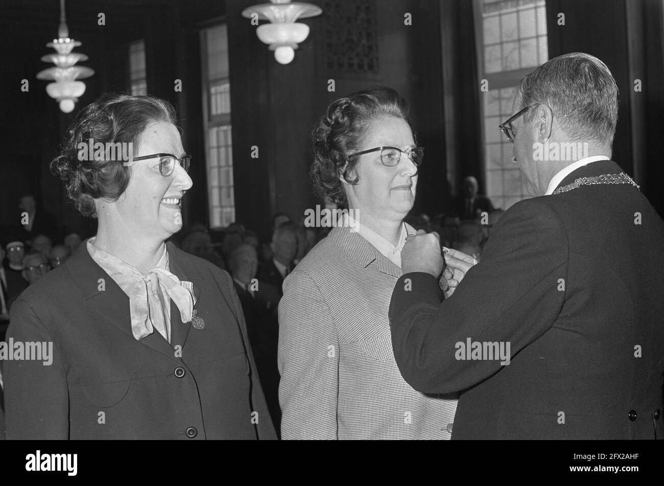 Van hall presents decoration hi-res stock photography and images - Alamy