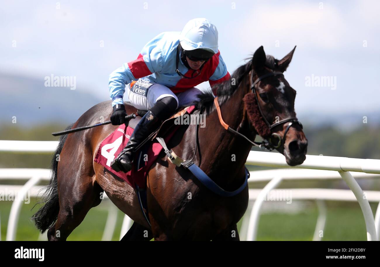 Jockey ben poste at bangor on dee racecourse hi-res stock photography ...