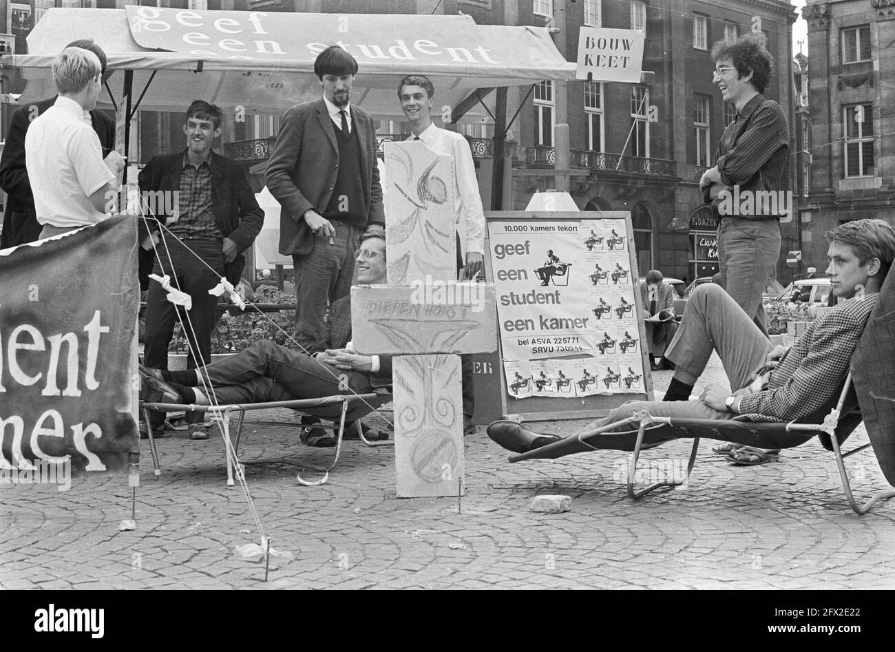 Ludicrous student protest on Dam Square, September 9, 1966, protests ...