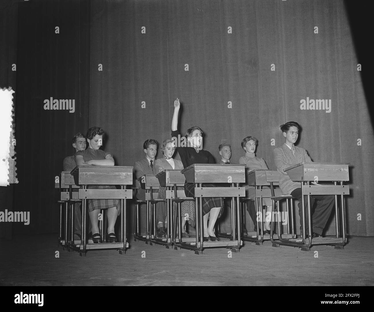 Lustrum HBS Hilversum, theater evening, December 11, 1953, The ...