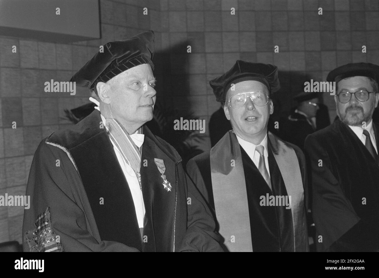 Honorary doctor prof dr drs hi-res stock photography and images - Alamy