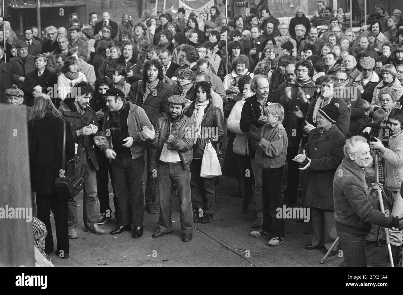 Demonstrating nsm people hi-res stock photography and images - Alamy