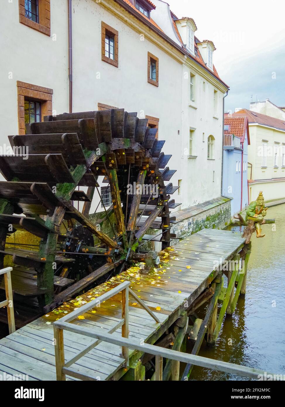 Water wheel historic medieval mill hi-res stock photography and images ...