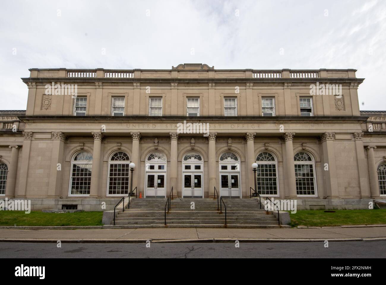 Schenectady architecture building hi-res stock photography and images ...