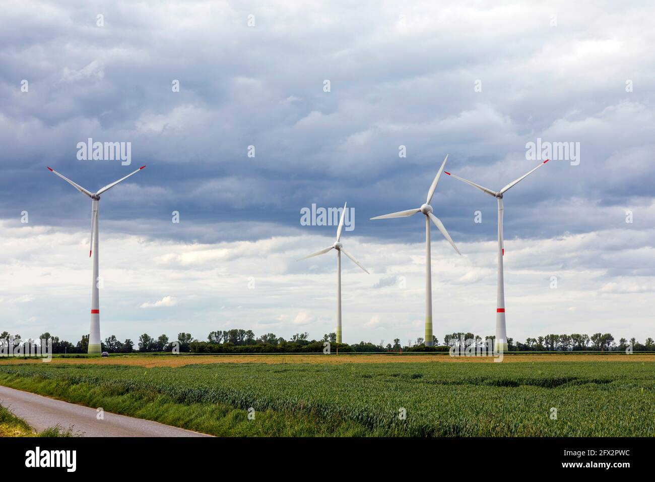 Windmill wheel wind rural hi-res stock photography and images - Alamy