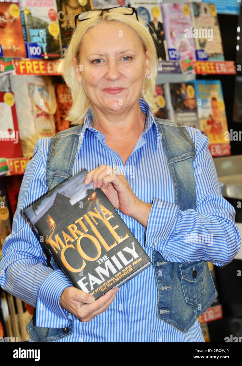Martina cole hi-res stock photography and images - Alamy