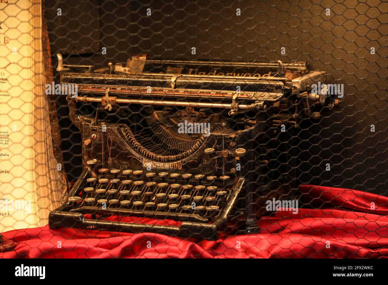 Machine a ecrire underwood hi-res stock photography and images - Alamy